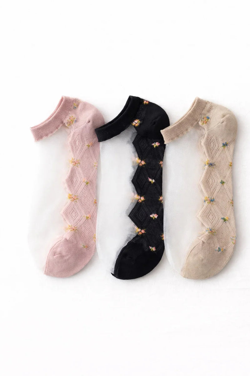Braided Floral Sheer Ankle Sock - Love Classic